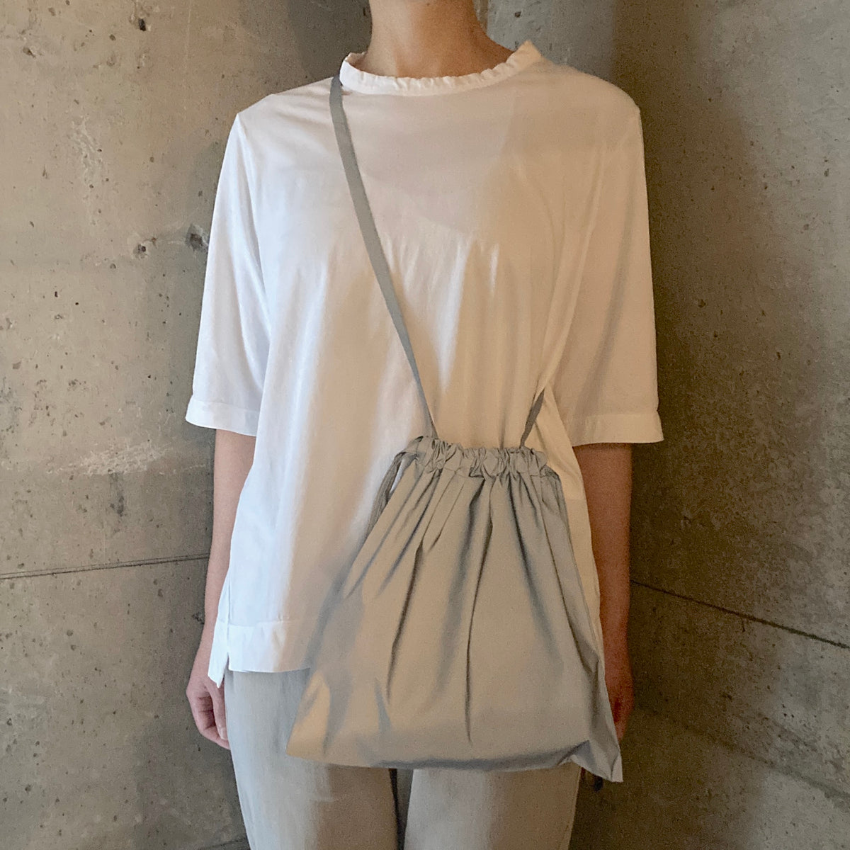 formuniform｜フォームユニフォーム｜ Drawstring Bag with Strap SS｜Reflective Materi – Roundabout & OUTBOUND