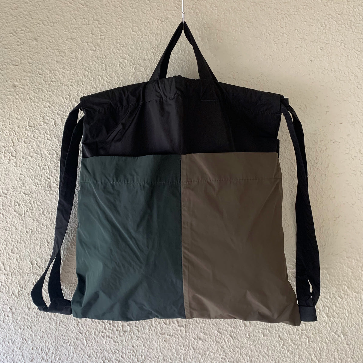 formuniform｜フォームユニフォーム｜Drawstring Backpack｜Black,Green,Khaki – Roundabout & OUTBOUND